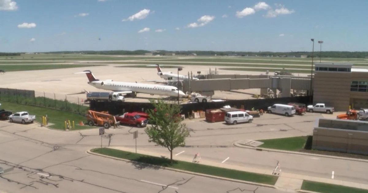 Dane County Regional Airport (MSN) Madison WI | Address, Parking ...
