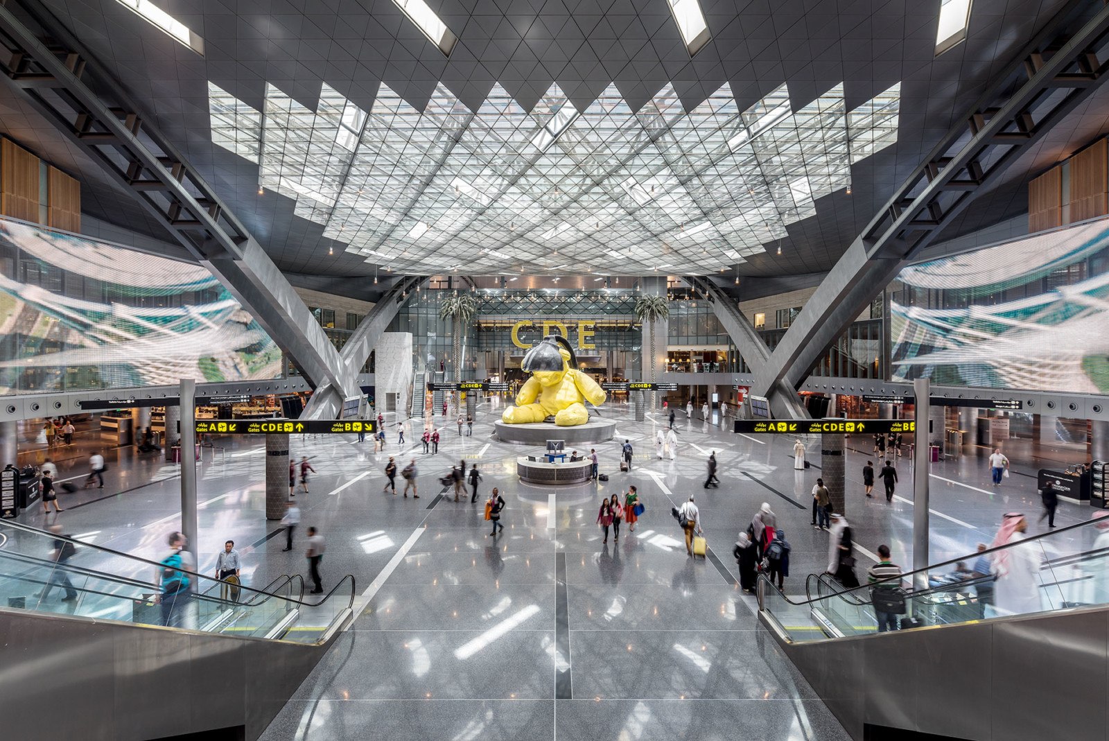 Hamad International Airport (DOH) Guide 2025 | Terminals, Transit & Map